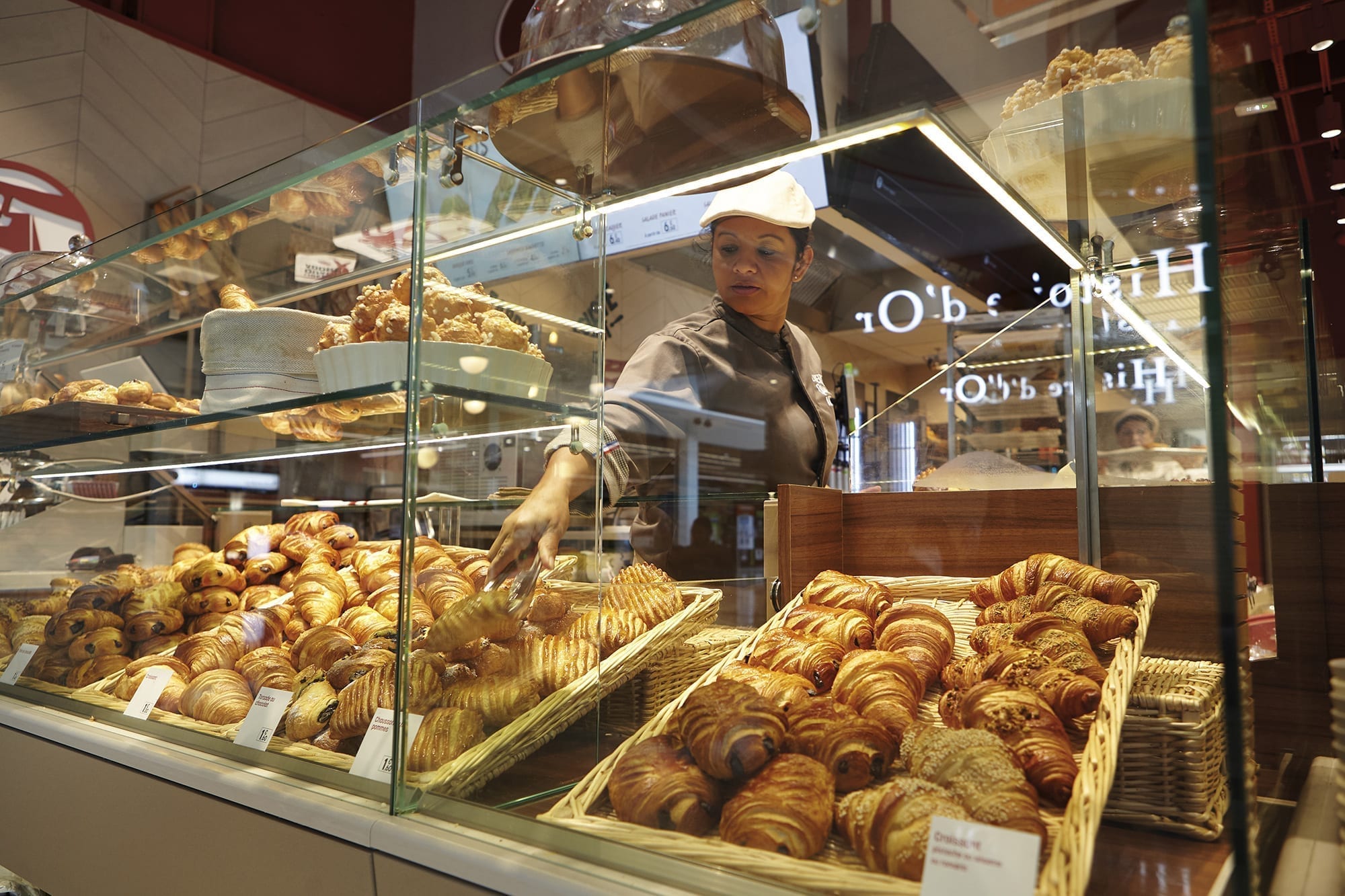 Vitrine viennoiseries 1 - Groupe LE DUFF