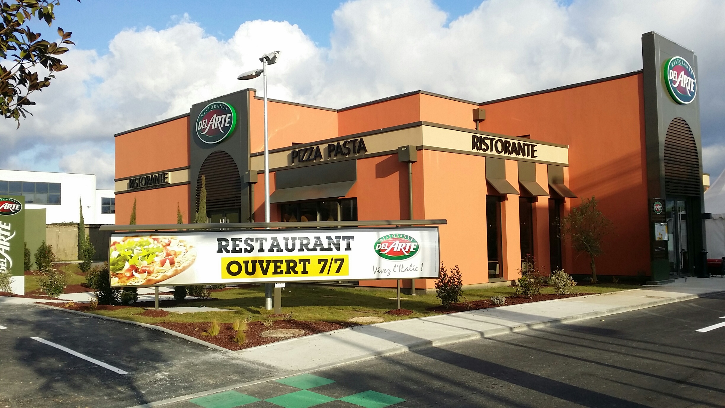 Del Arte ouvre son 150ème restaurant - Groupe LE DUFF